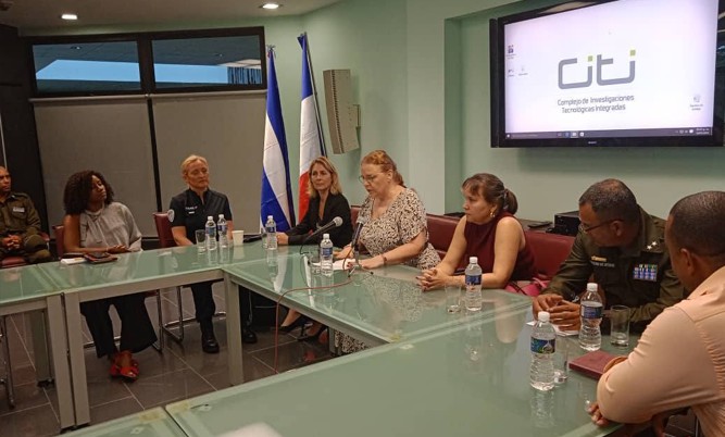 Francia colabora con el MININT en lucha contra violencia de género en ...